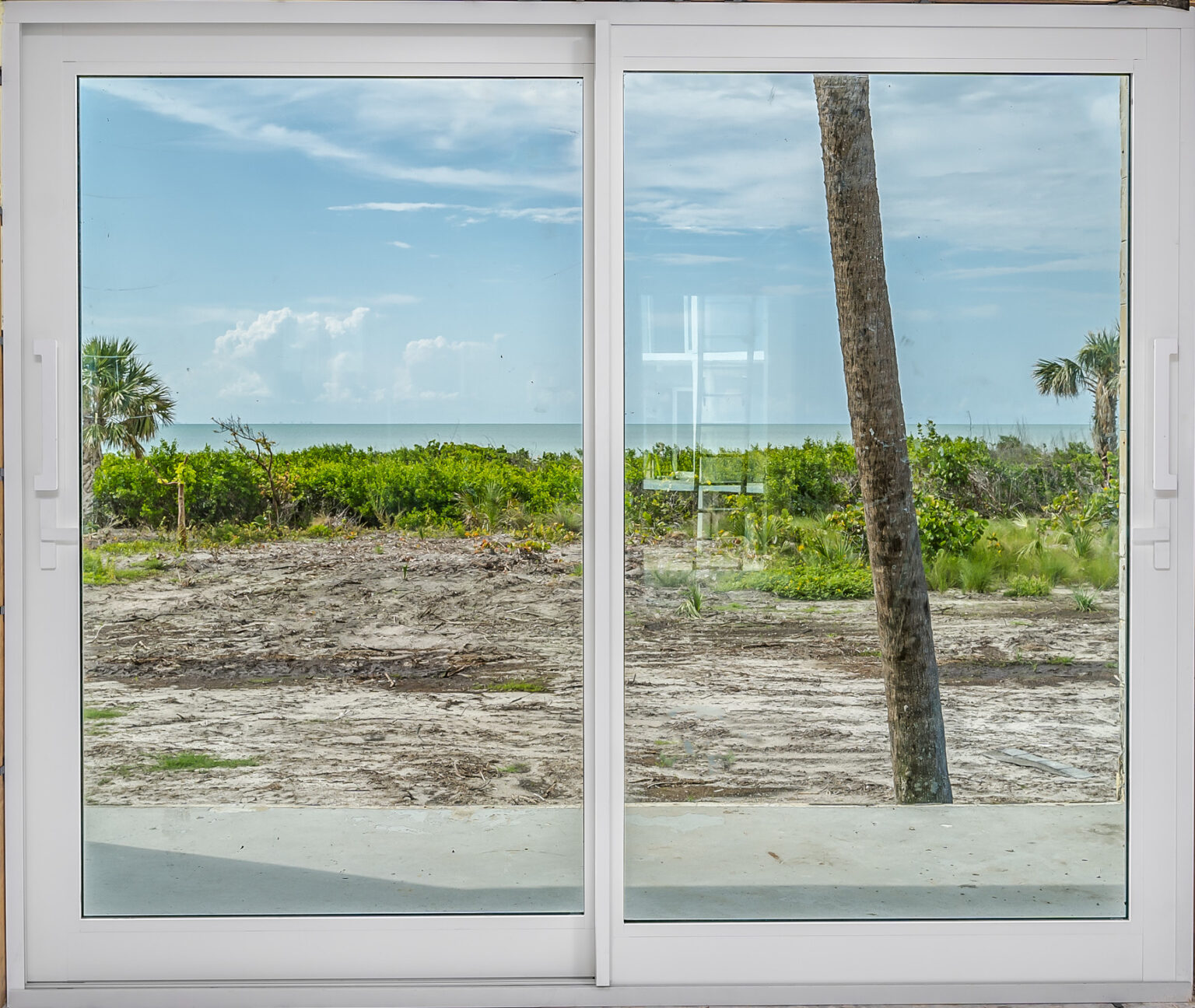Slim Line Sliding Doors for Simple Sophistication - VistaView