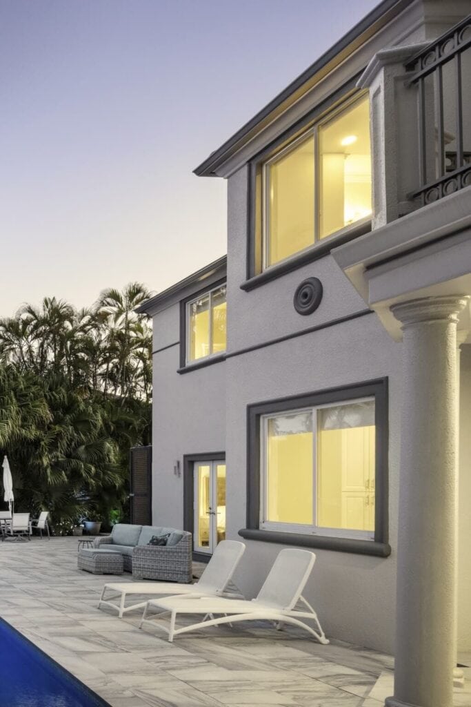 Horizontal Sliding Windows - VistaView